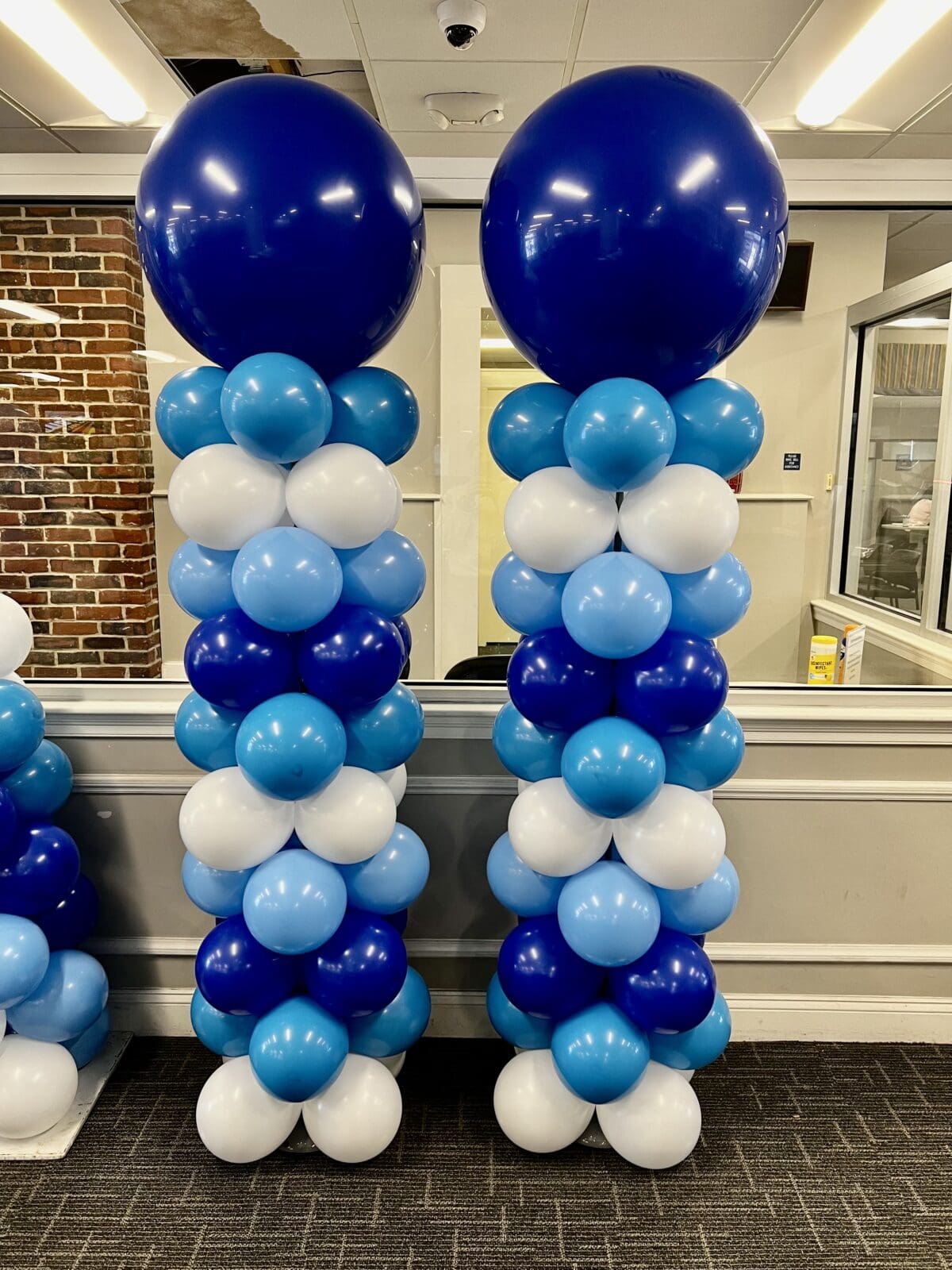 Balloon Columns – Boston Balloons Factory
